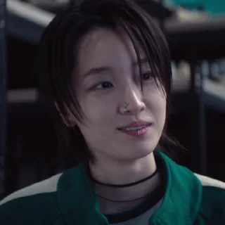 11 Стикер телеграм 👋 из набора «ИГРА В КАЛЬМАРА 2»